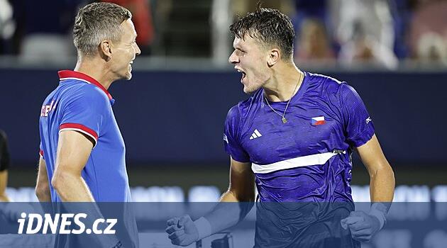 Menšík o Davis Cupu s USA: Už jsem jel jen na výpary a adrenalin - iDNES.cz