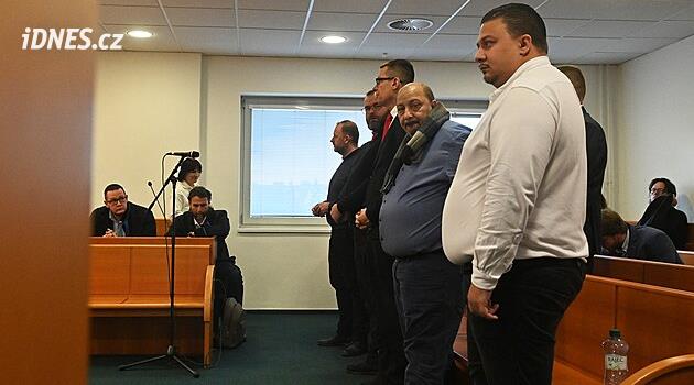 Kauza havířovských bytů. Soud potvrdil šéfovi odboru podmínku, pokutu ...