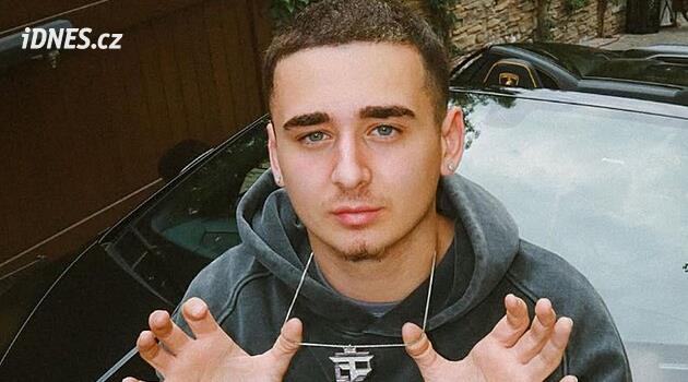 Lacy: streamer Nick Fosco prosí fanoušky o peníze na bydlení - iDNES.cz