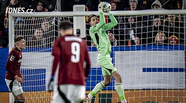 Fotbal: Surovčík hrál poprvé od minely. Ideální zápas, culil se - iDNES.cz