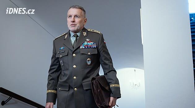 Hlaváč míří do čela armády, prezident od něj chce slyšet plány - iDNES.cz