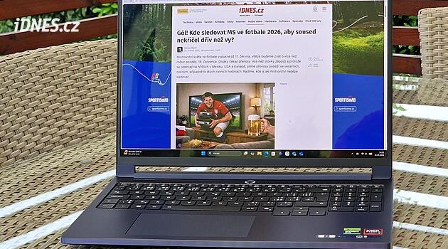 Nový čip AMD Ryzen AI 7 450 v notebooku Lenovo Legion 7 - iDNES.cz